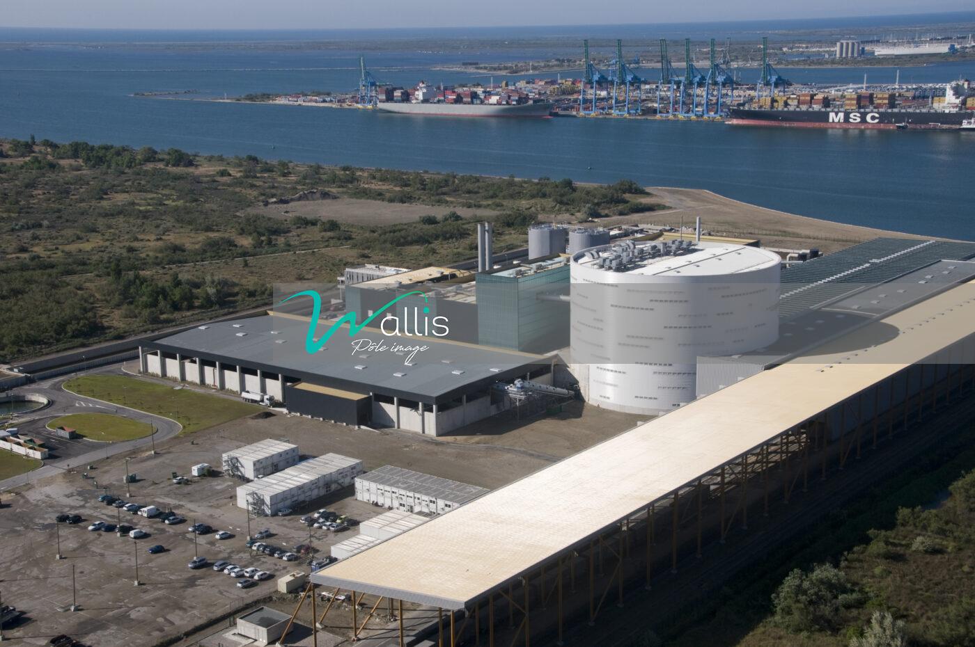 Bouches du Rhone (13) Vue aérienne de Evere, l'incinerateur de Fos sur ...