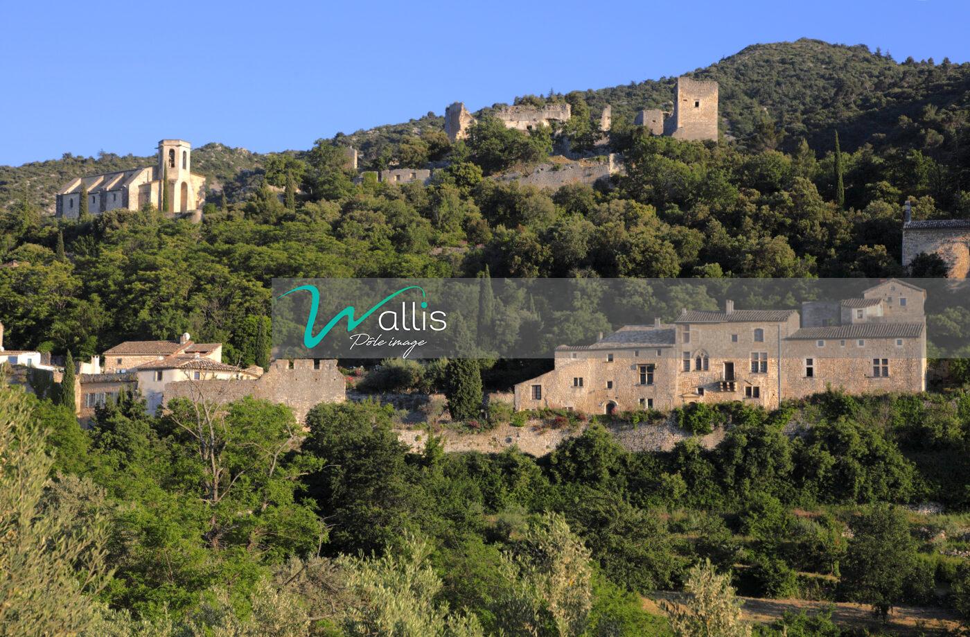 84 Parc naturel regional du Luberon, Oppede le Vieux - Wallis